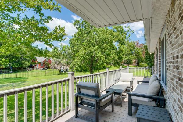 Yard And Dock Waterfront Group Getaway In Biloxi - Biloxi, MS