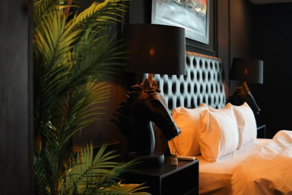 Gold Crest Mall Luxury Apartments By Nestnow In Dha Phase 4 Lahore - Lahore