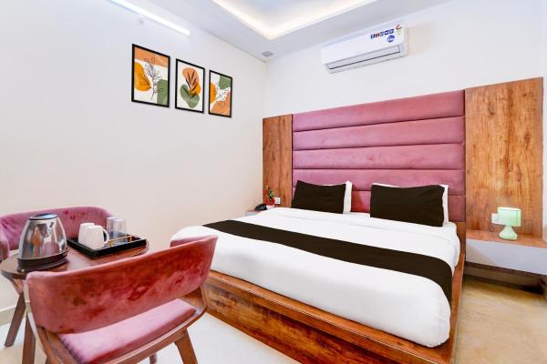 Super Townhouse Govardhan - Govardhan