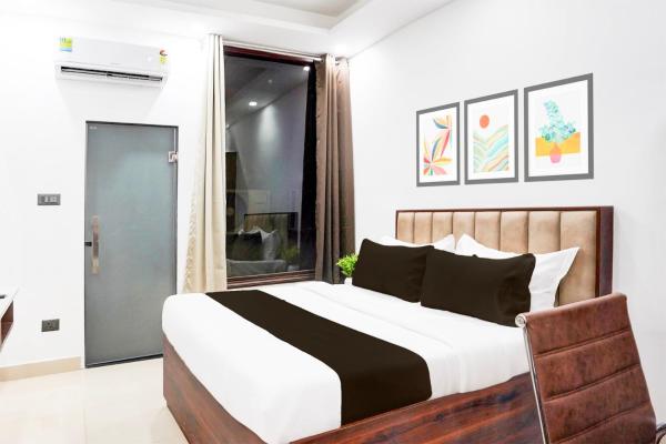 Super Collection O 63 A Noida - Ghaziabad