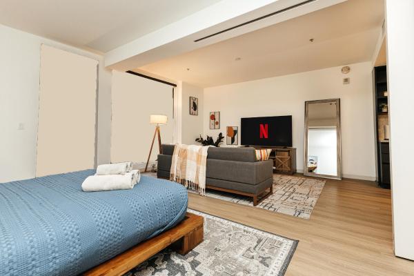 Breathtaking Apartment In Heart Of Los Angeles - Hollywood, CA