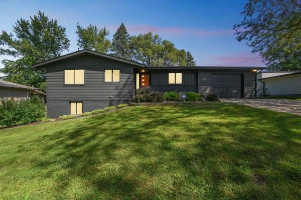 Iowa City 4br Backyard Walk To Stadium Home - The University of Iowa