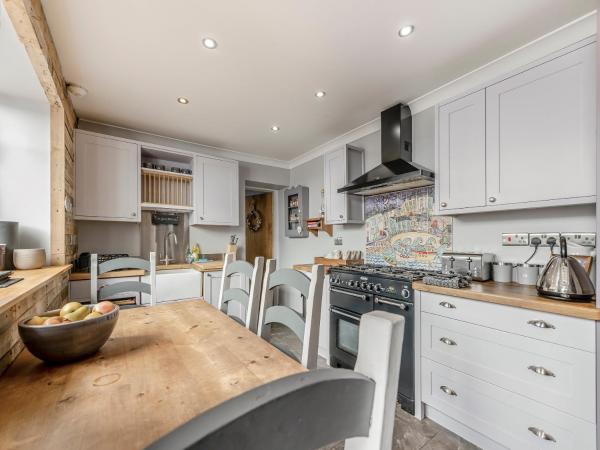 Nelson Cottage - Tenby