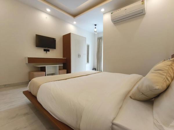 Hotel Y J Manor - Dehradun