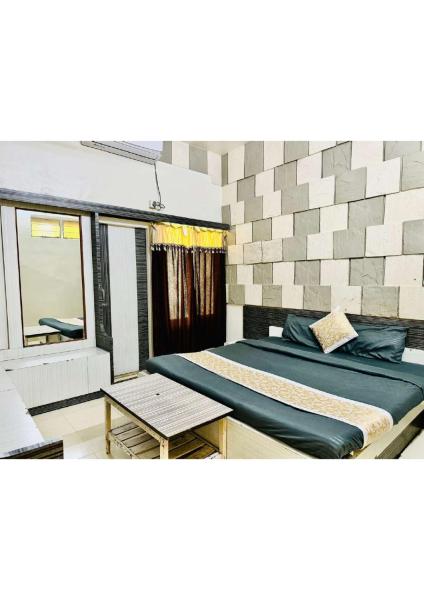 Hotel Neelam - Amravati