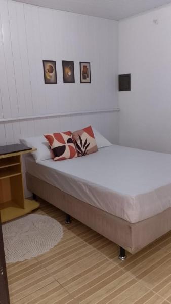 Quarto No Bairro Portão - Curitiba