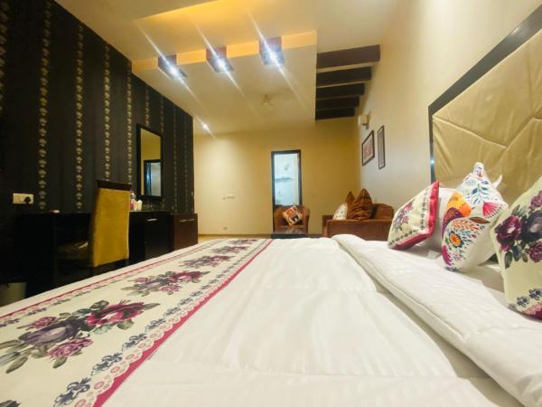 Hotel Amazone Residency Dlf Phase 3 - Gurugram