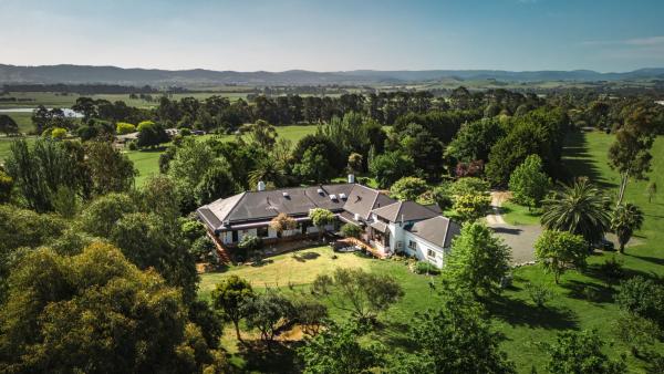 Nyerin Manor - Croydon, Australia