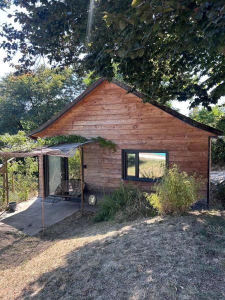 Le Chalet Des Iris - Villette-d'Anthon