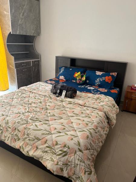 Mahagun Living Plus -Pool, Wifi & Caring Hosts - Rajasthan