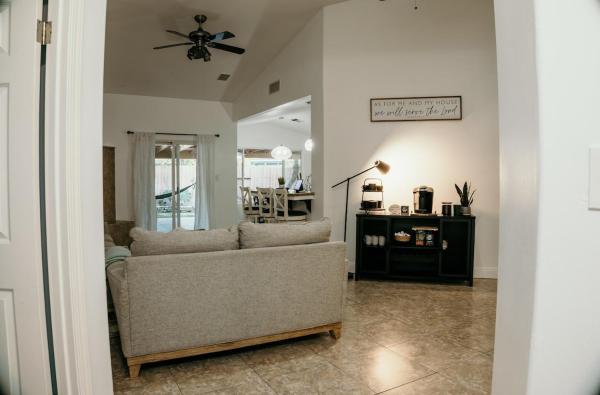 Stunning Home With Pool, Game Room And Firepit - Bakersfield, CA