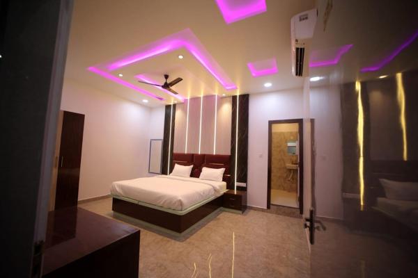 Red Velvet Hotel & Resort - Tajpur