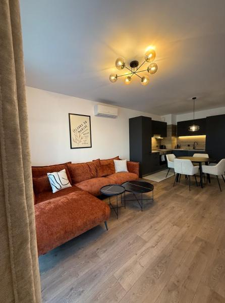 Modern 2 Bedroom - 2 Baths - Private Garage Free In Center - Sofia