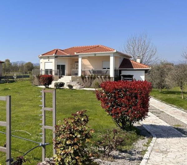 Charming Countryside Villa With Garden & Terrace Near Skadar Lake - Podgorica