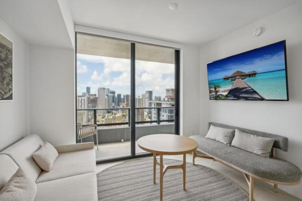 Skyline Escape - Modern 1br High-rise With Stunning Views - Miami, FL