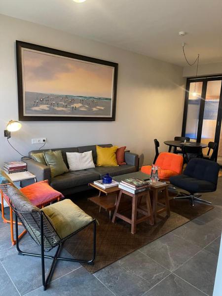 Calm Lux 3 Br 2 Baths Next To Aeon Mall - Jakarta