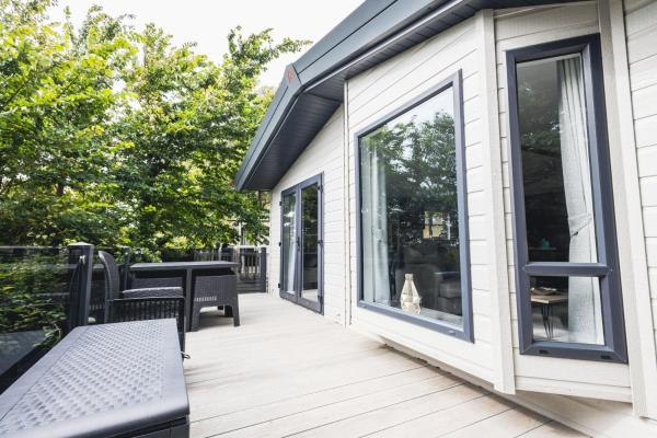 Shoreline - Christchurch, UK