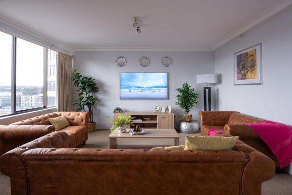 Canberra City View Apartment - Queanbeyan