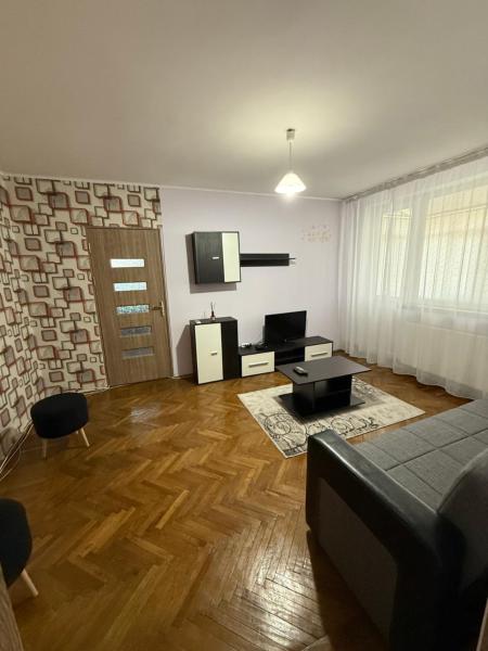 Apartament Bld N Titulescu - Județul Olt