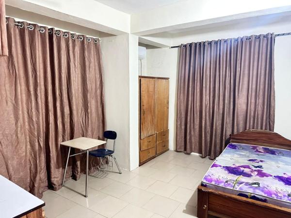 Neat And Simple Room In The Heart Of East Legon - Accra