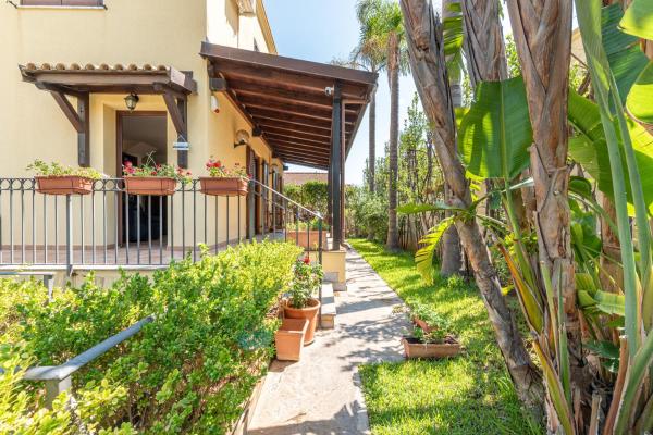 Antonio Family House A Mondello By Wonderful Italy - Palermo