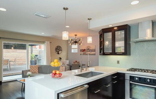 Contemporary Three-bedroom Home Near Point Fermin - Rancho Palos Verdes, CA
