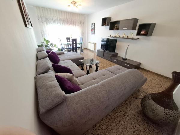 Piso De 3 Dormitorios Con Aire Acondicionado Y Parking - Villarreal