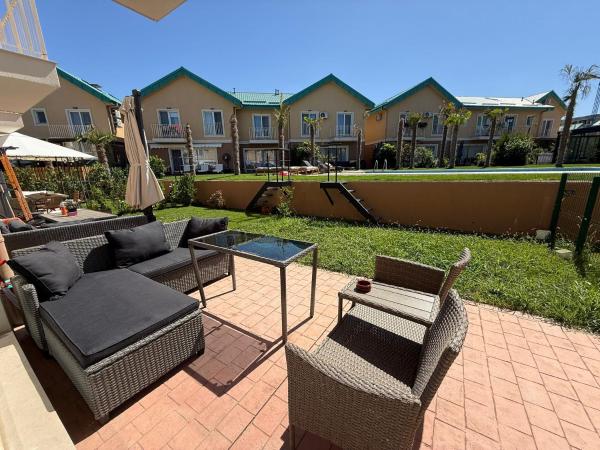 Terra Villa #Cosmopolis - Tunari