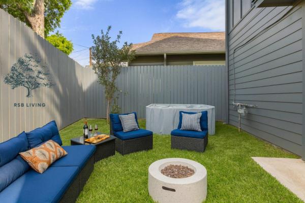 Modern 3br 2 5ba Home Just Completed With Hot Tub - Fourth Ward - Houston