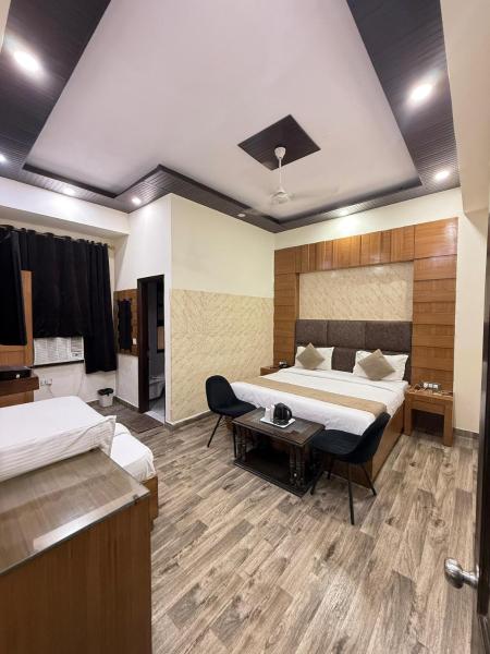 Hotel S Hospitality - Karol Bagh Metro & Ganga Ram Hospital - Nowe Delhi