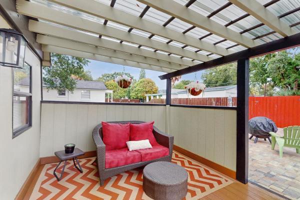 Suite West C - Pinellas County, FL