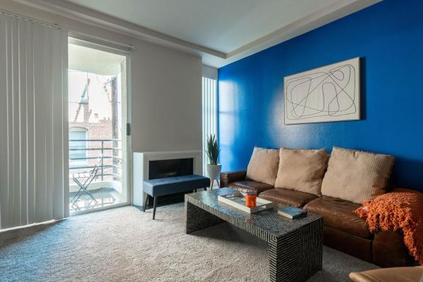 Marvelous 2br 2ba Apartment - Culver City, CA