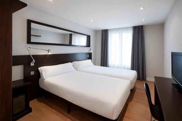 Petit Palace Arana Bilbao - Zamudio
