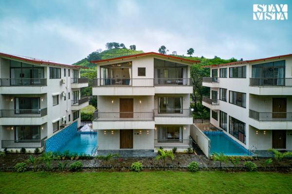 Stayvista At Mount Willow With Mountain Views, Ac, Lawn - Igatpuri