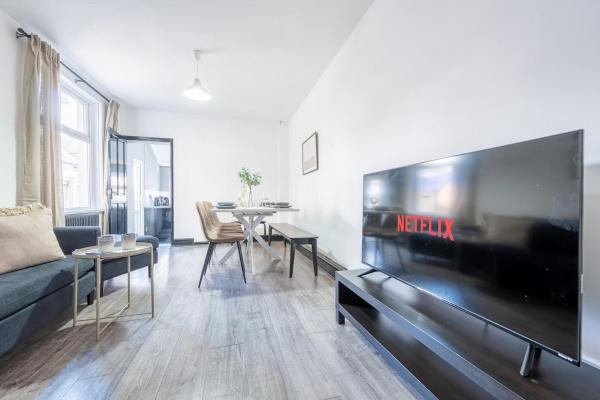 Central 5-bedroom Retreat With Garden And Multiple Parking Spaces - Cardiff