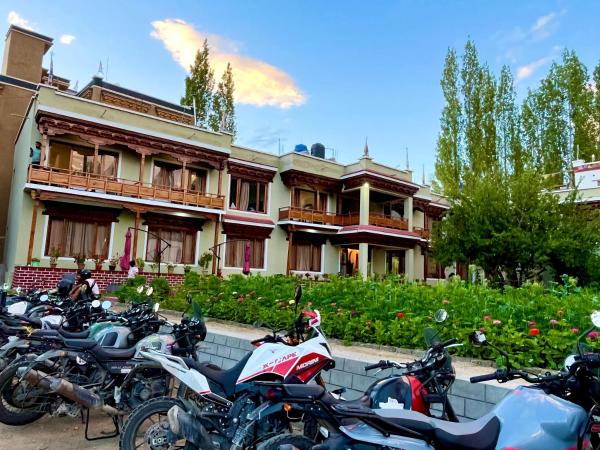 Snow Retreat Ladakh - Leh