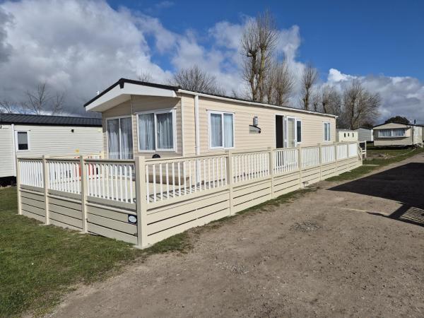 Valley Side - 3 Bedrooms Sleeps 8 - Dymchurch
