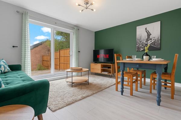 Welcoming House - Walking Distance To Town Centre - Sleeps 5 - Free Parking, Self-check-in, Fast Wifi And Smart Tv By Yoko Property - Lutterworth