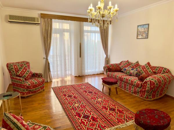 Sea View Old City Apartment - Bakú