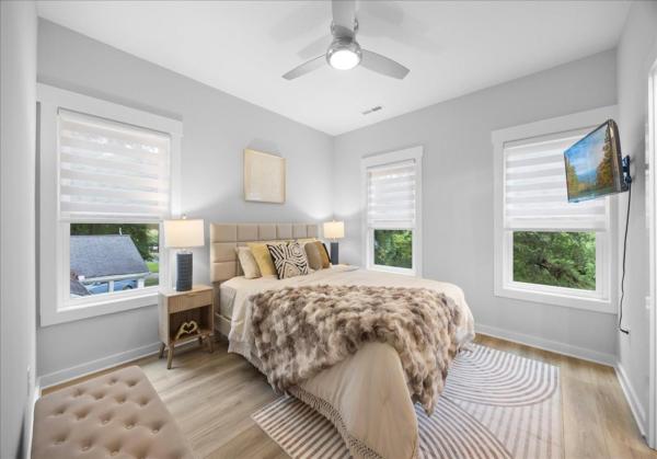 Luxe Home Mins To Duke, Dpac And Downtown Durham With Firepit, Park N Play - Durham, NC