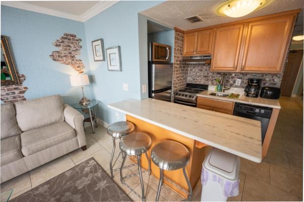 Direct Oceanfront At Meridian Plaza, Pools, Views! - Conway, SC
