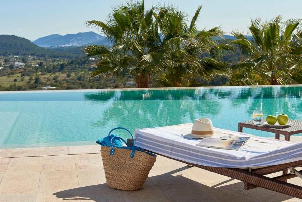 Exclusive 4 Bedroom Villa In Mahon 1281 - Santa Eulària des Riu