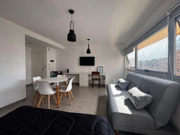 Departamento Céntrico Con Cochera 10 Y 45 - La Plata