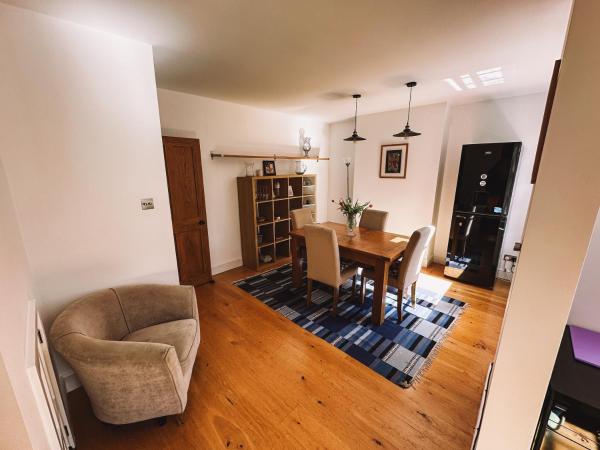 Majestic Property - Brentford