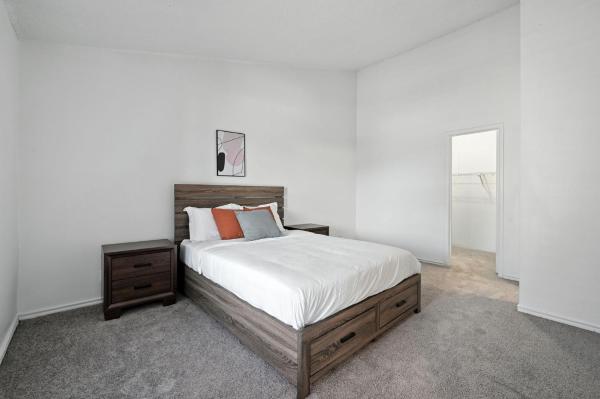 Mueller Flats 1221 I Spacious 2 Bed 2 Bath - North Loop - Austin