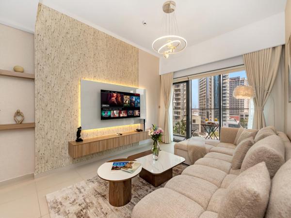 Stylish 1br Downtown Apartment With Balcony - Next To Dubai Mall & Burj Khalifa - Dubai