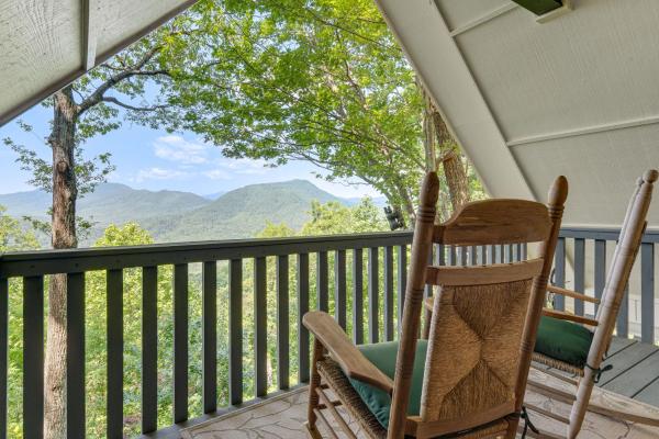 Decks + Lake Access: Scenic North Carolina Retreat - Lake Lure, NC