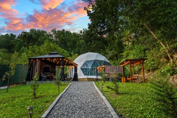Luna Glamping - Gatlinburg, TN
