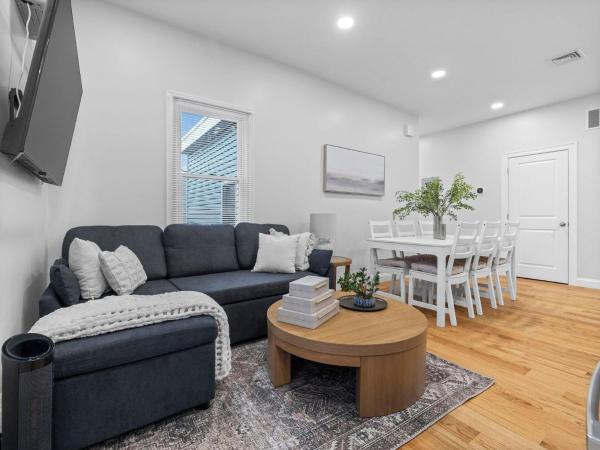Lux Apt Fenway Redsox Subway Gameroom - 퀸시