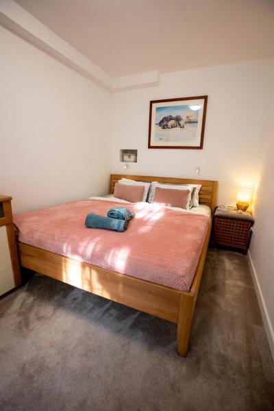 Premium Buda Hideaway-private Apartment, Extra Location, Wifi & Aircon - Budapest